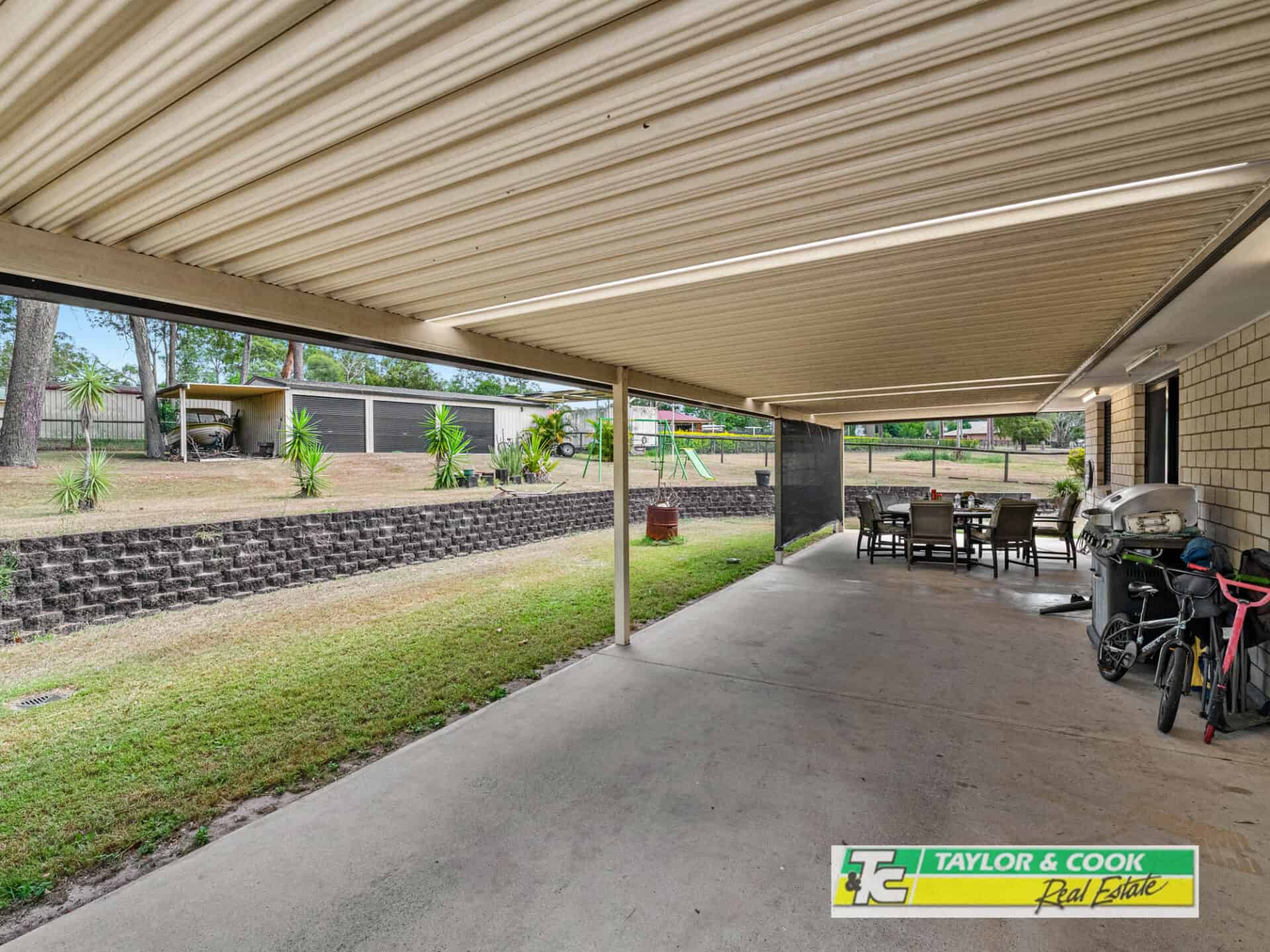 Dual Road Frontage – Stockleigh – Taylor & Cook Real Estate